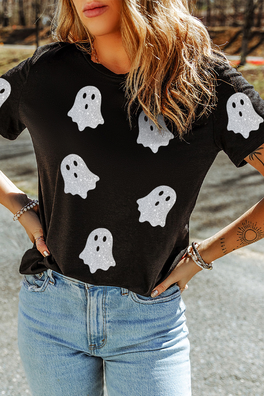 $6.7 Black Glitter Ghost Pattern Crew Neck Halloween T Shirt Wholesale