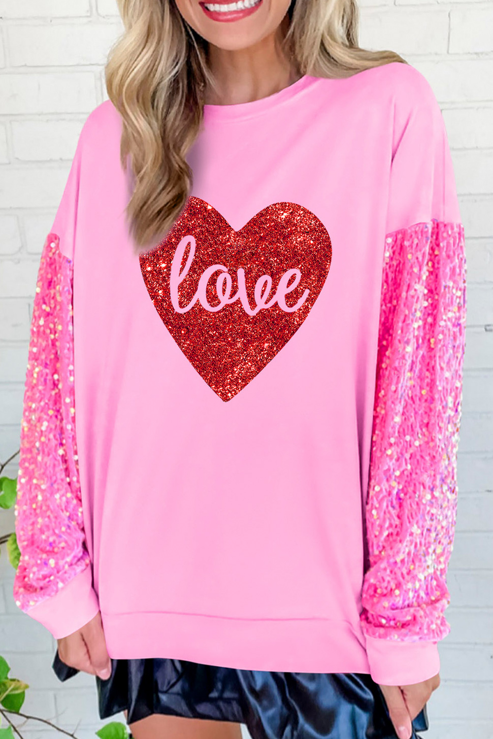 $ 10.3 - Wholesale Pink Shiny Heart Shape love Print Sequined Sleeve Top
