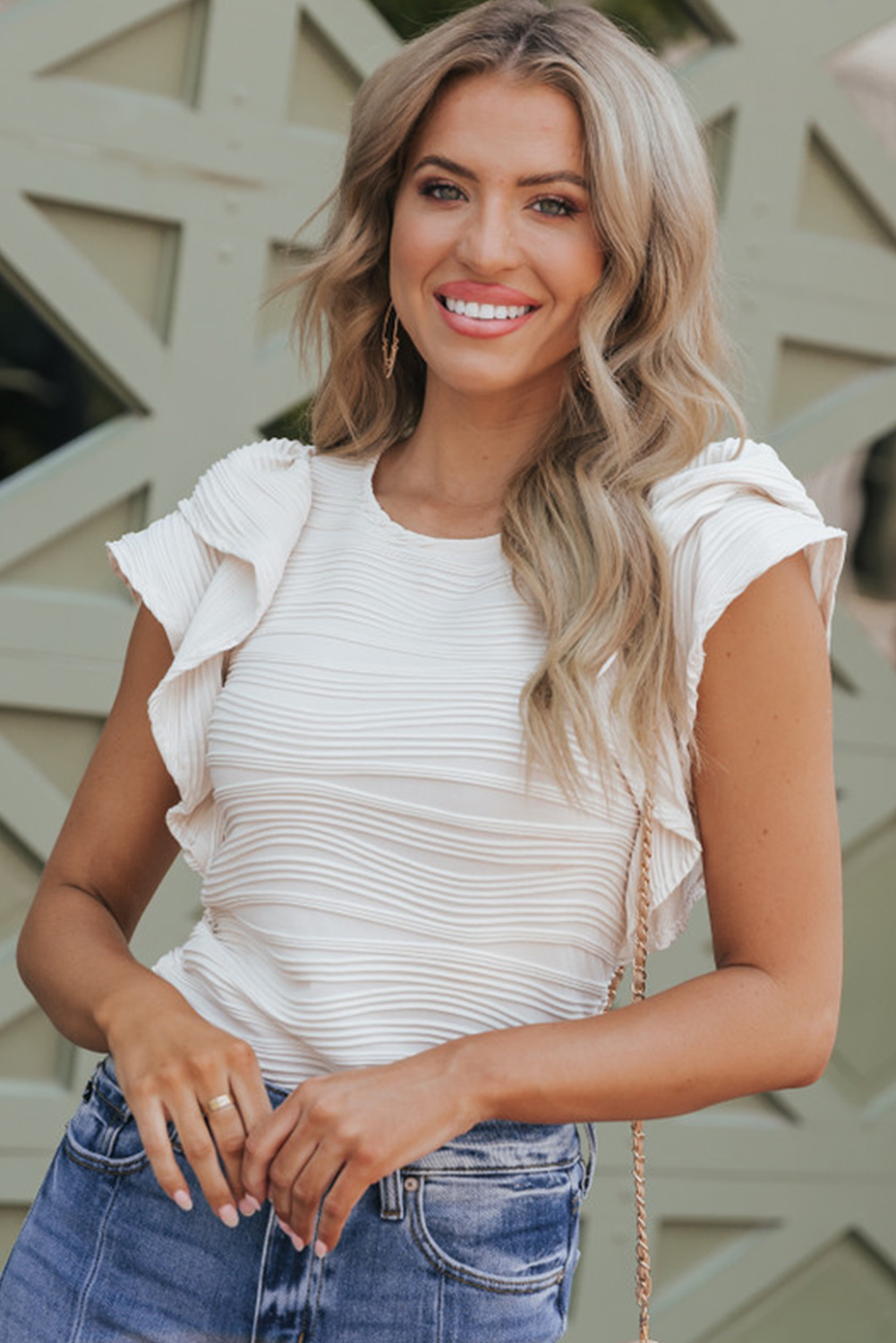 $ 4.66 - Wholesale White Wavy Textured Ruffle Sleeve Top