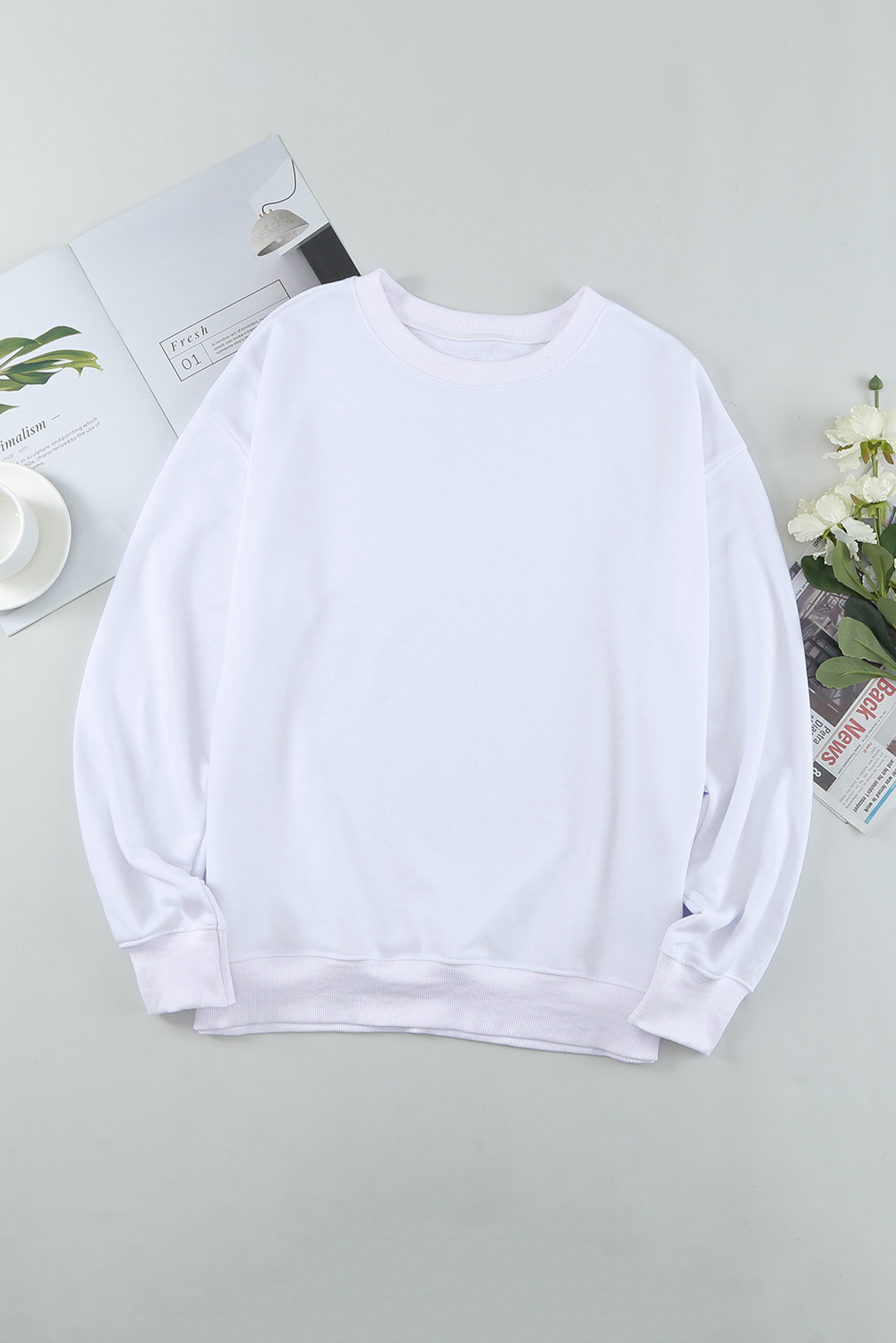 $5.6 White Plain Crew Neck Pullover Sweatshirt Wholesale