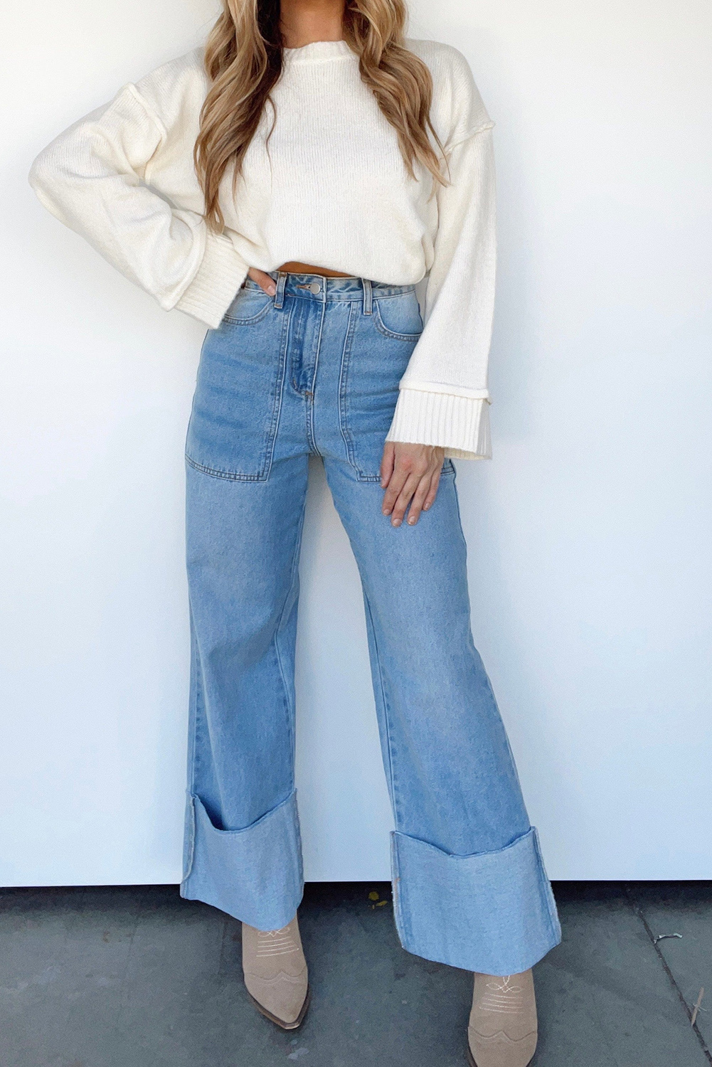 $11.59 Light Blue Roll-up Wide Leg Patch Pocket Jeans Wholesale