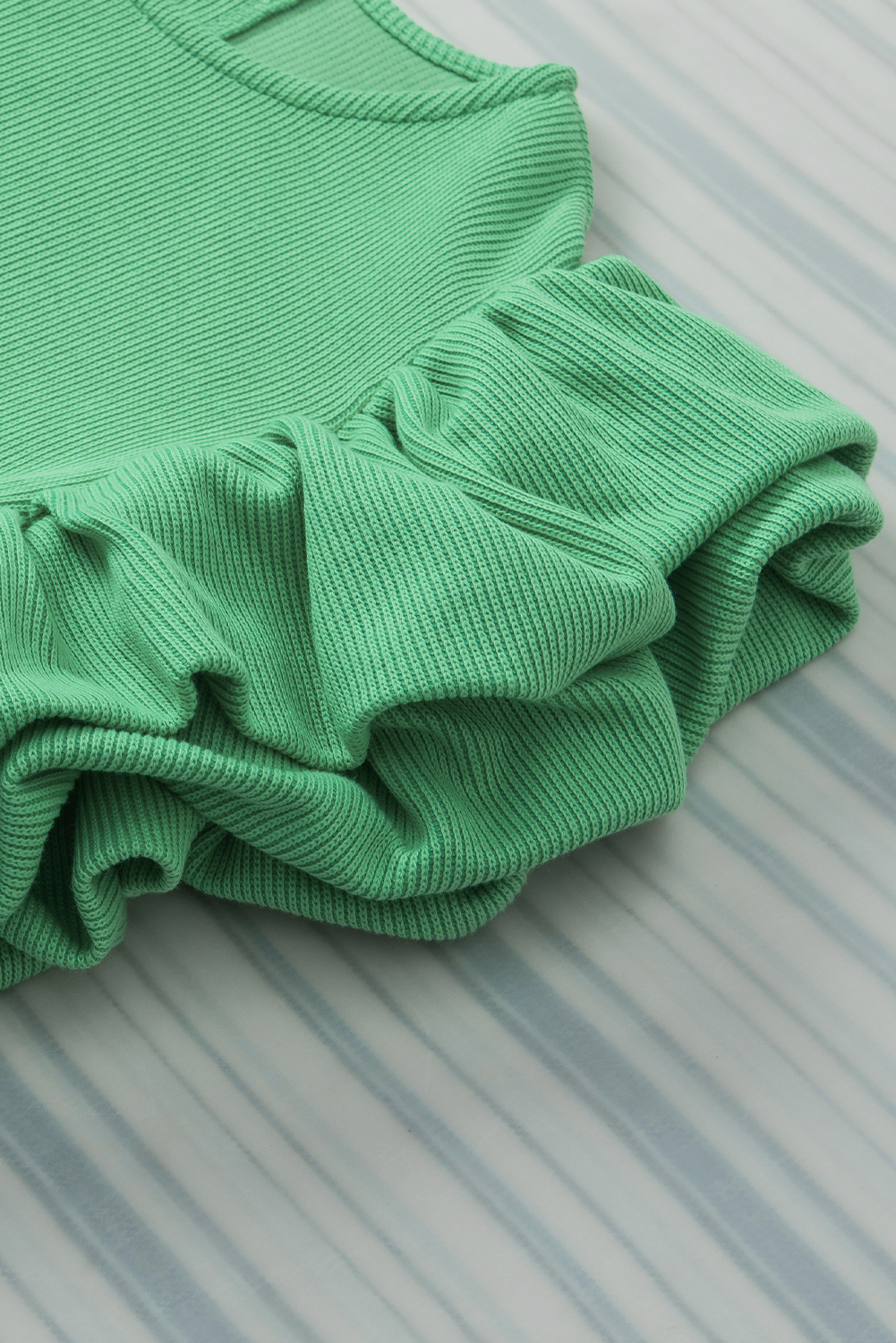 $9.23 Green Ribbed Knit Puffy Ruffle Sleeve Blouse Wholesale