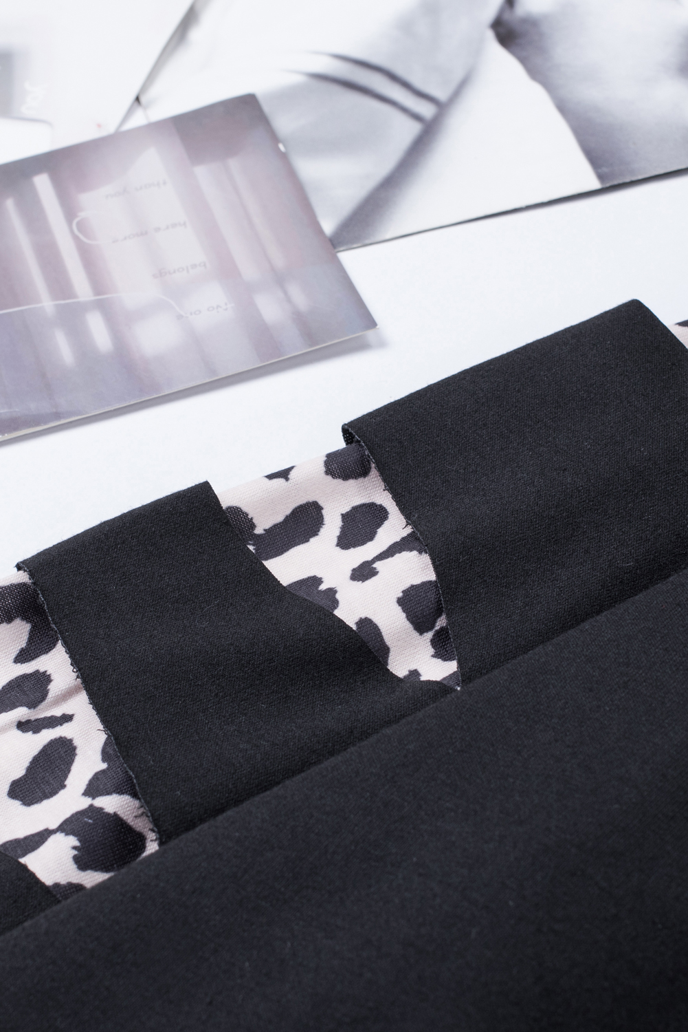 $6.5 Leopard Insert Black Sweatshirt Wholesale