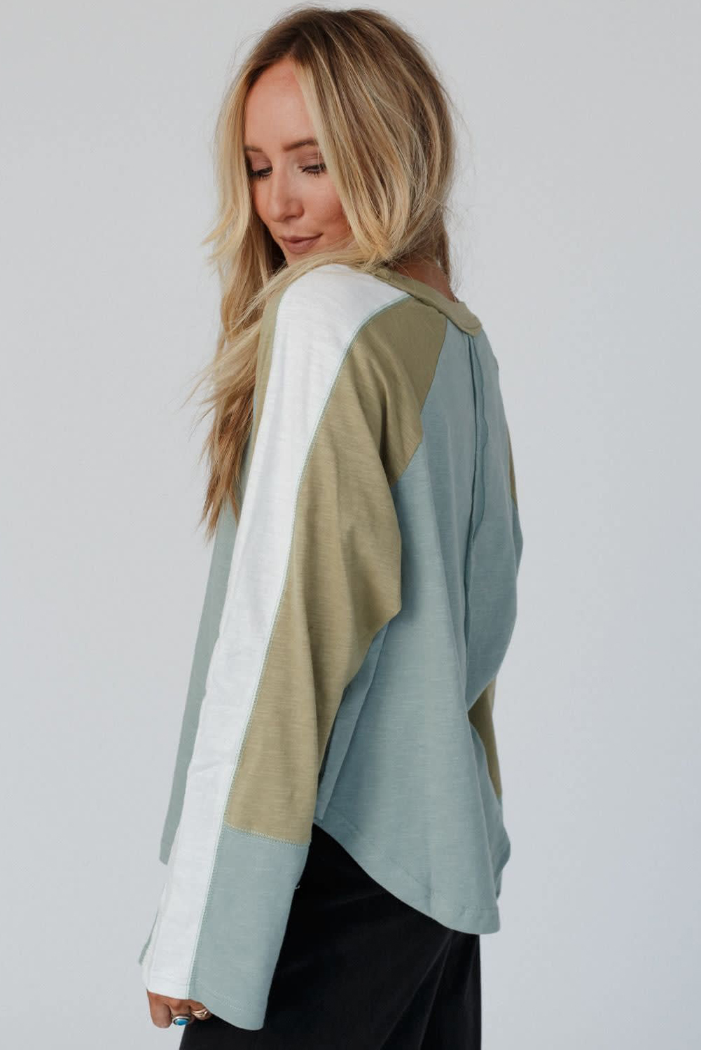 $5.98 Green Colorblock Loose Long Sleeve Tee Wholesale