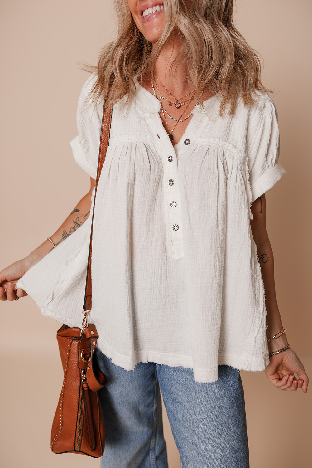 $8.95 White Textured Short Sleeve Buttons Frayed Blouse Wholesale