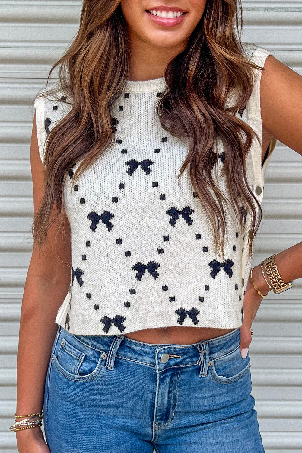 $8 White Bow Pattern Buttoned Side Cropped Sweater Vest Wholesale