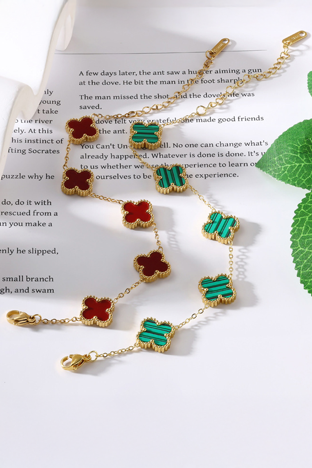 $1.98 Green St Patricks Four Leaf Clover Chain Bracelet Wholesale