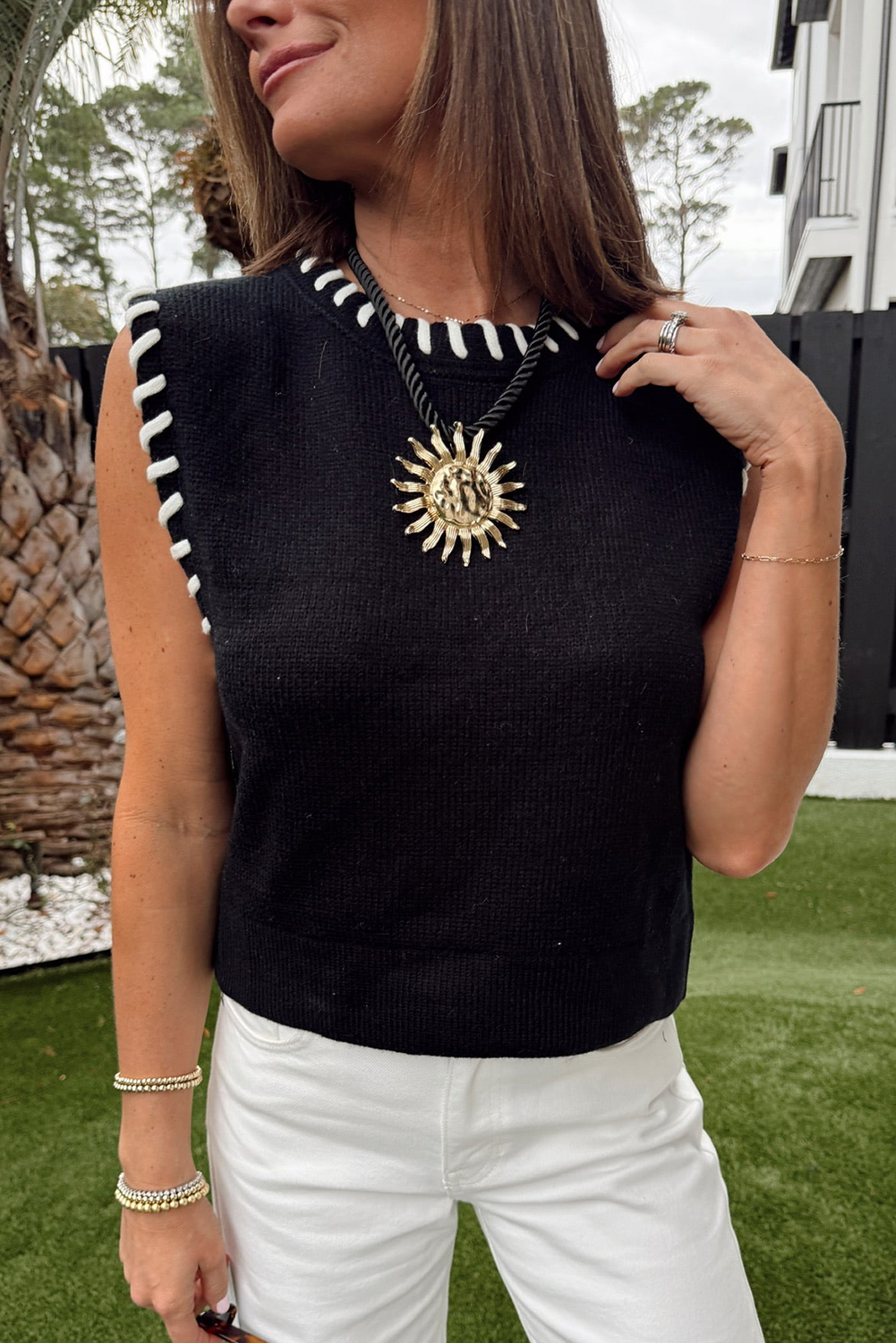 $6.89 Black Contrast Stitches Trim Round Neck Sleeveless Knitted Vest ...