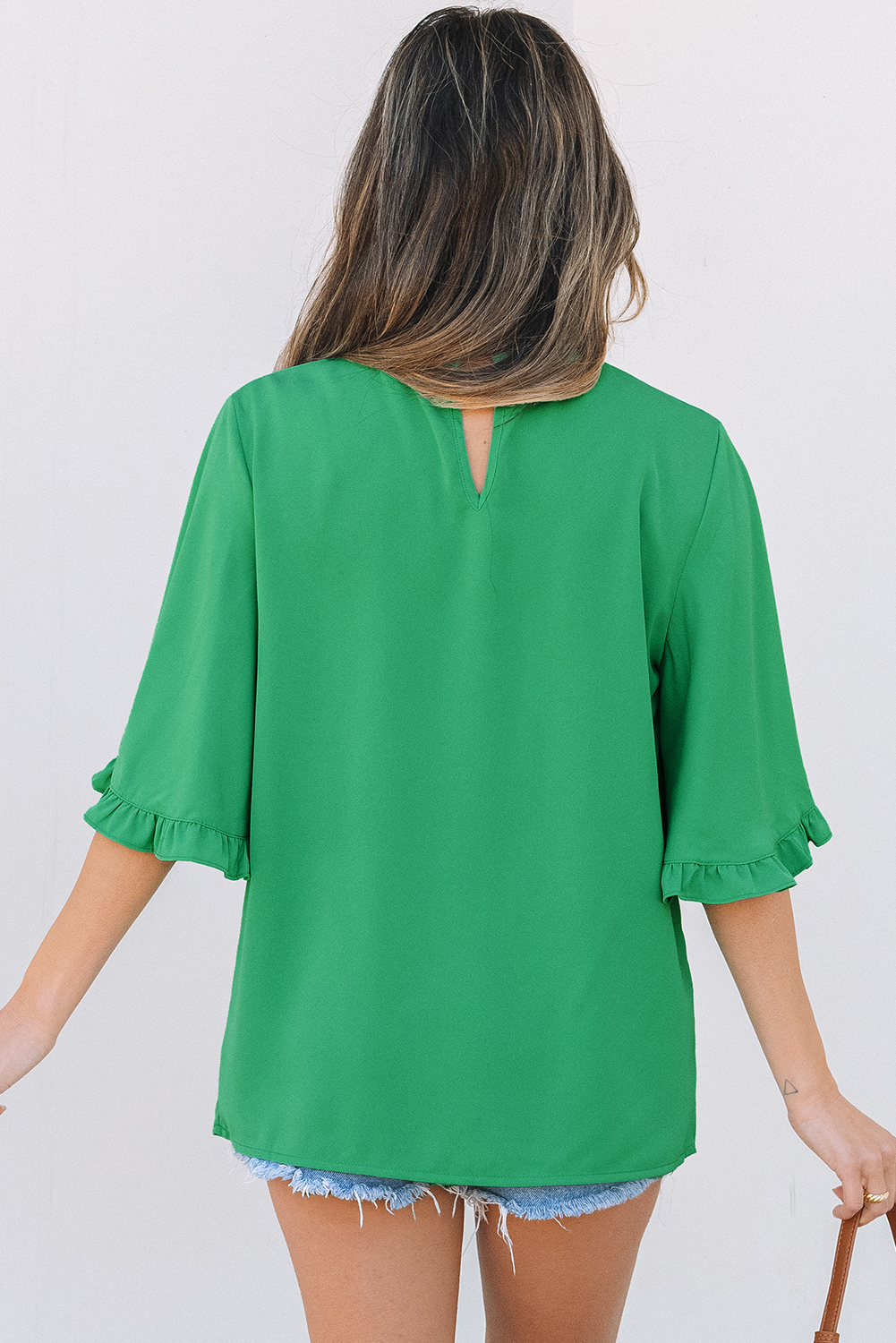 $5.3 Green Frilly Round Neck Wide Half Sleeve Blouse Wholesale