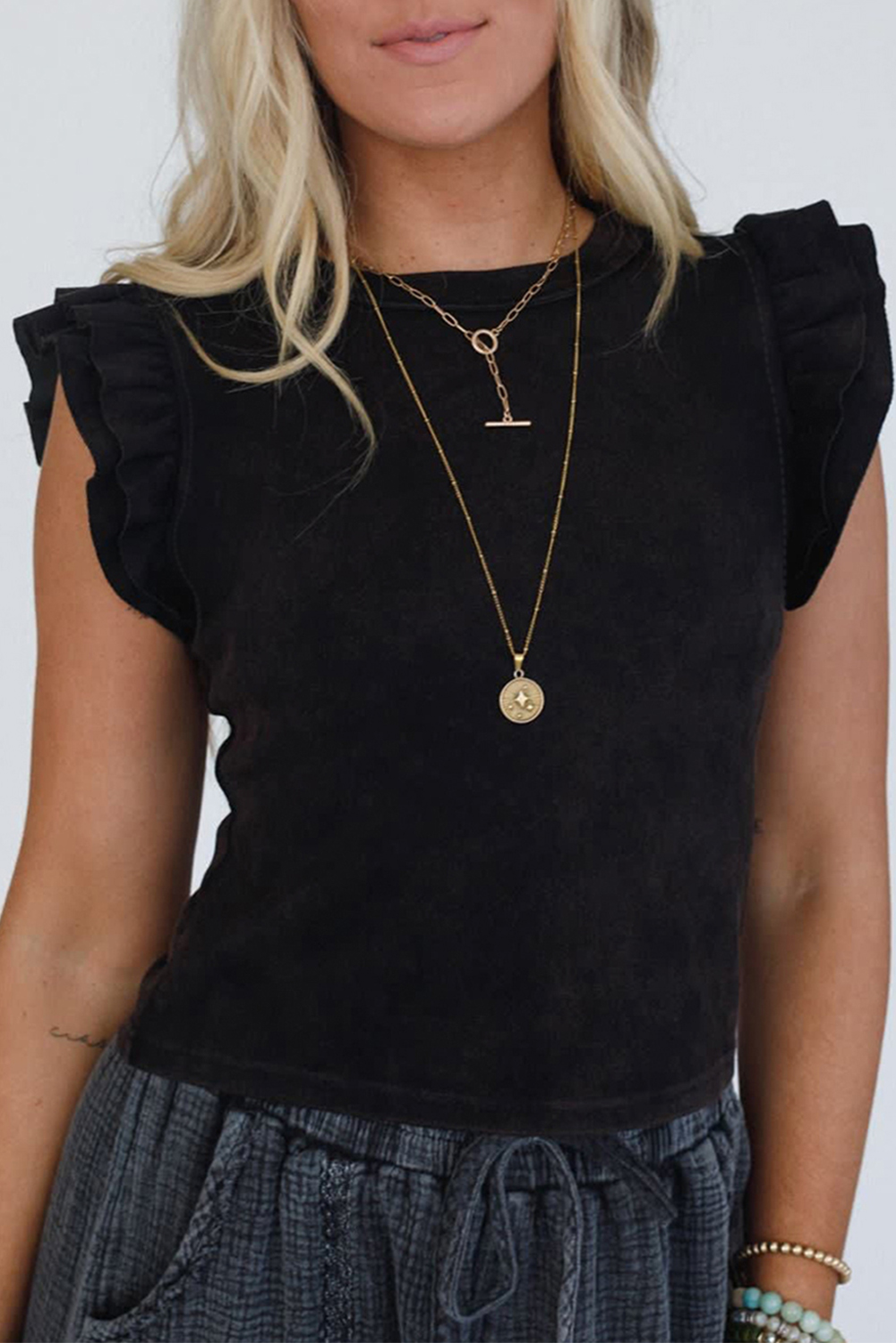 $4.5 Black Ruffled Crew Neck Slim Fit Top Wholesale