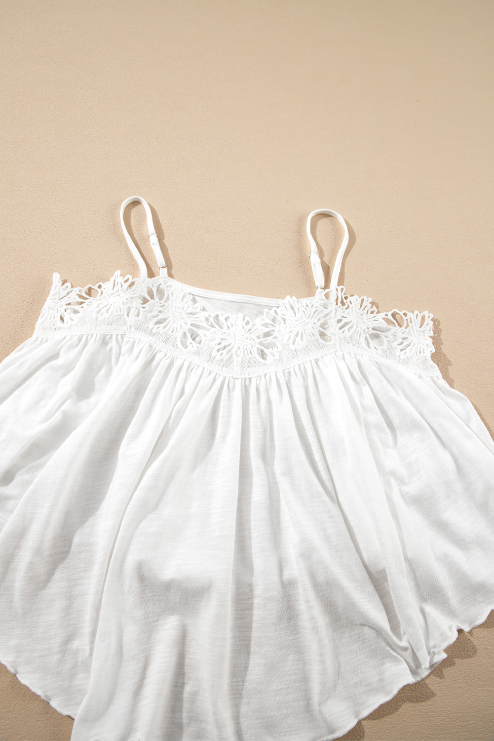 $4.95 White Lace Splicing Spaghetti Straps Ruffle Flared Tank Top Wholesale