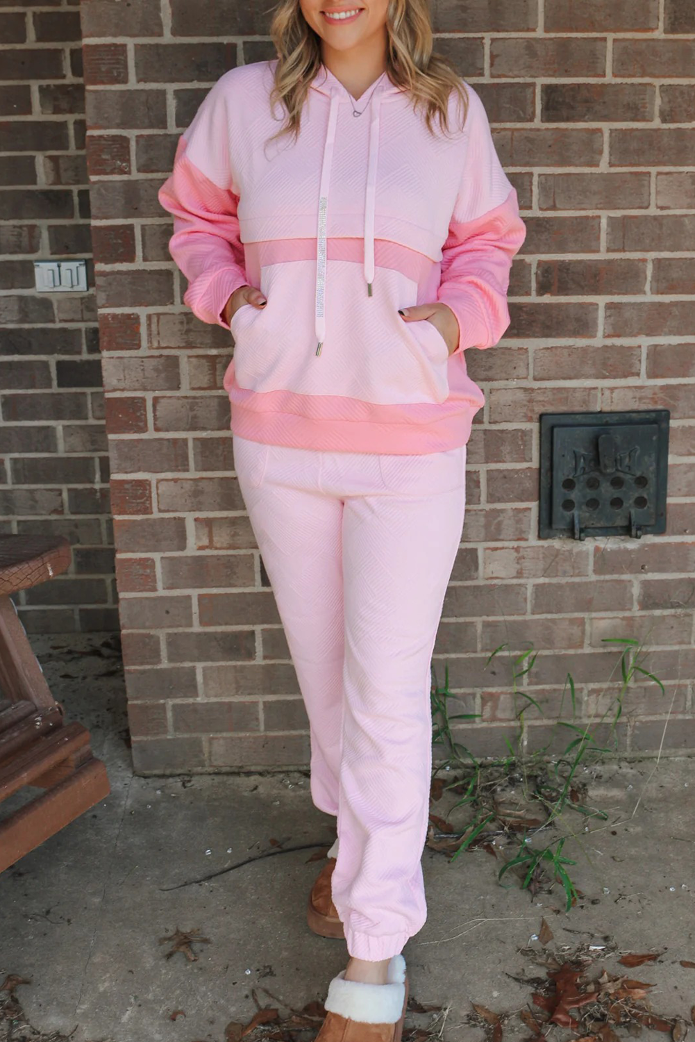 $13.98 Light Pink Colorblock Hoodie and Pants Textured 2pcs Outfit ...